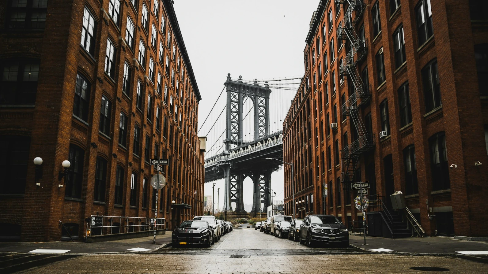 What to See in DUMBO: Perfect Photo with the Brooklyn Bridge | Le tue ...